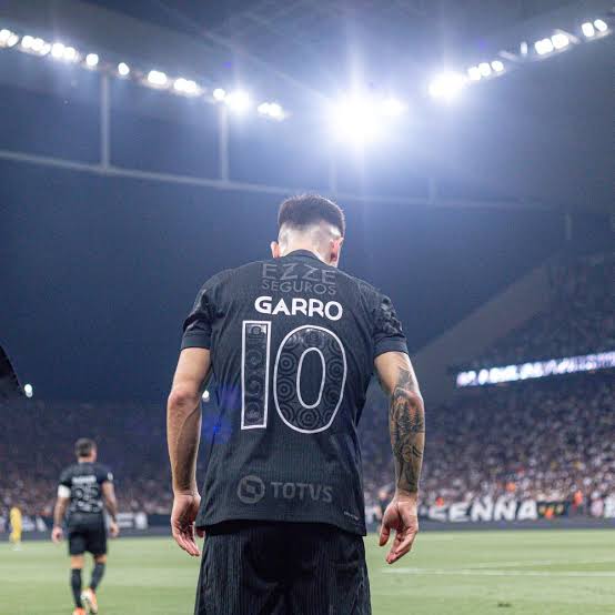 Vocês perceberam isso no Garro?