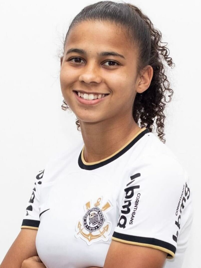 Isa Cabral, meia do Corinthians