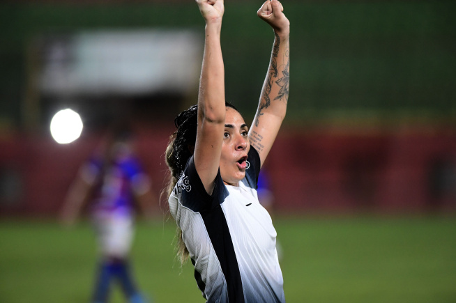 Marussi, meia do Corinthians emprestada ao Santos