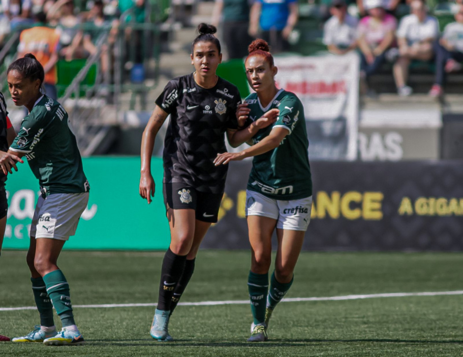 Andressa celebra oportunidade e solidez defensiva do Corinthians e ...