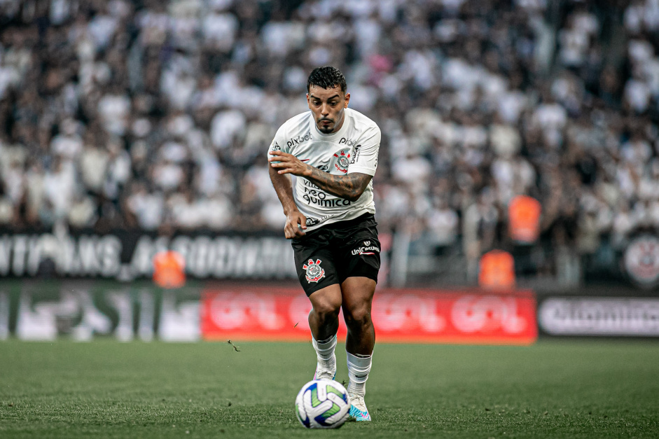 Matheus Bidu se destaca em retorno ao time titular do Corinthians ...