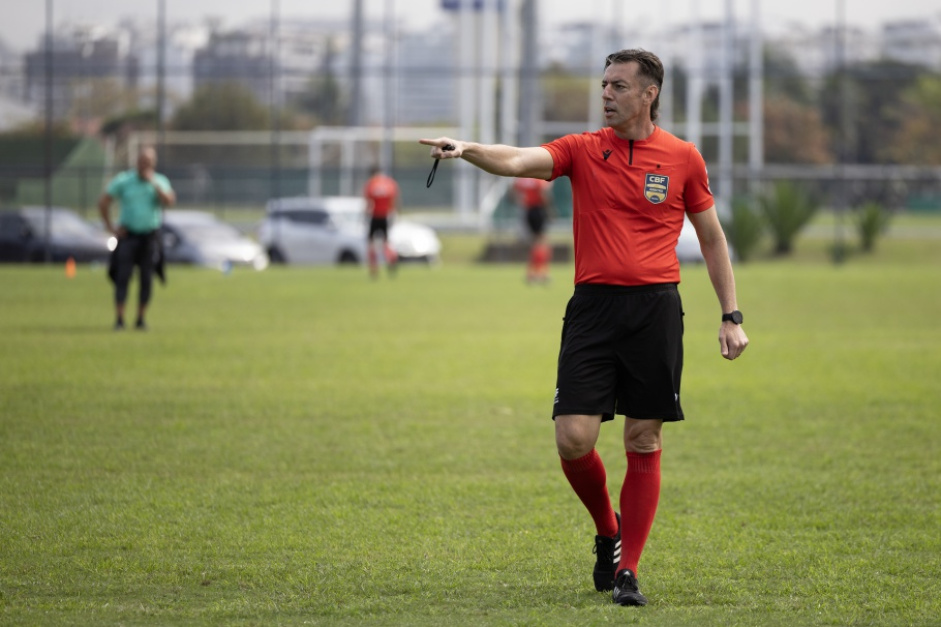 Árbitro revela detalhes de preparação para Corinthians e São Paulo pela ...