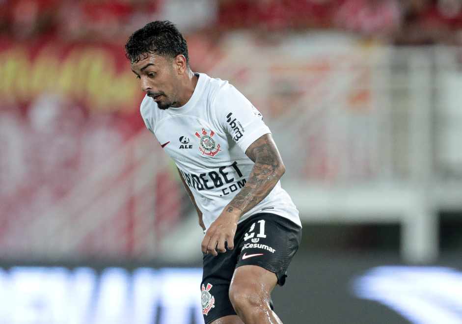 Matheus Bidu volta a ser titular do Corinthians após quase cinco meses ...