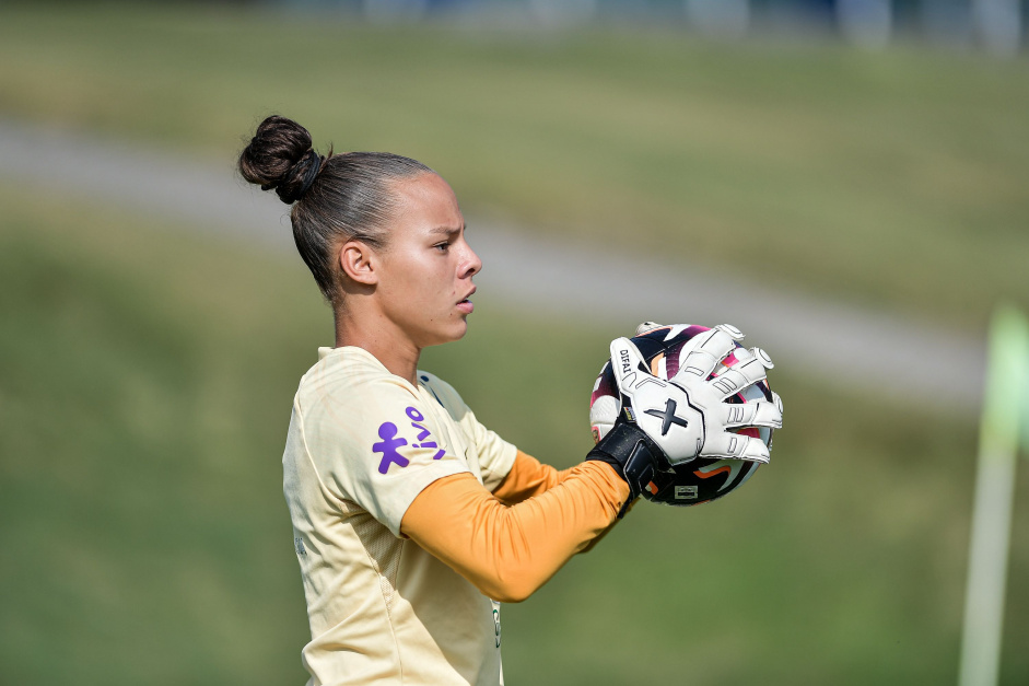 Goleira do Corinthians Sub-20 relembra trajetória e celebra convocação ...