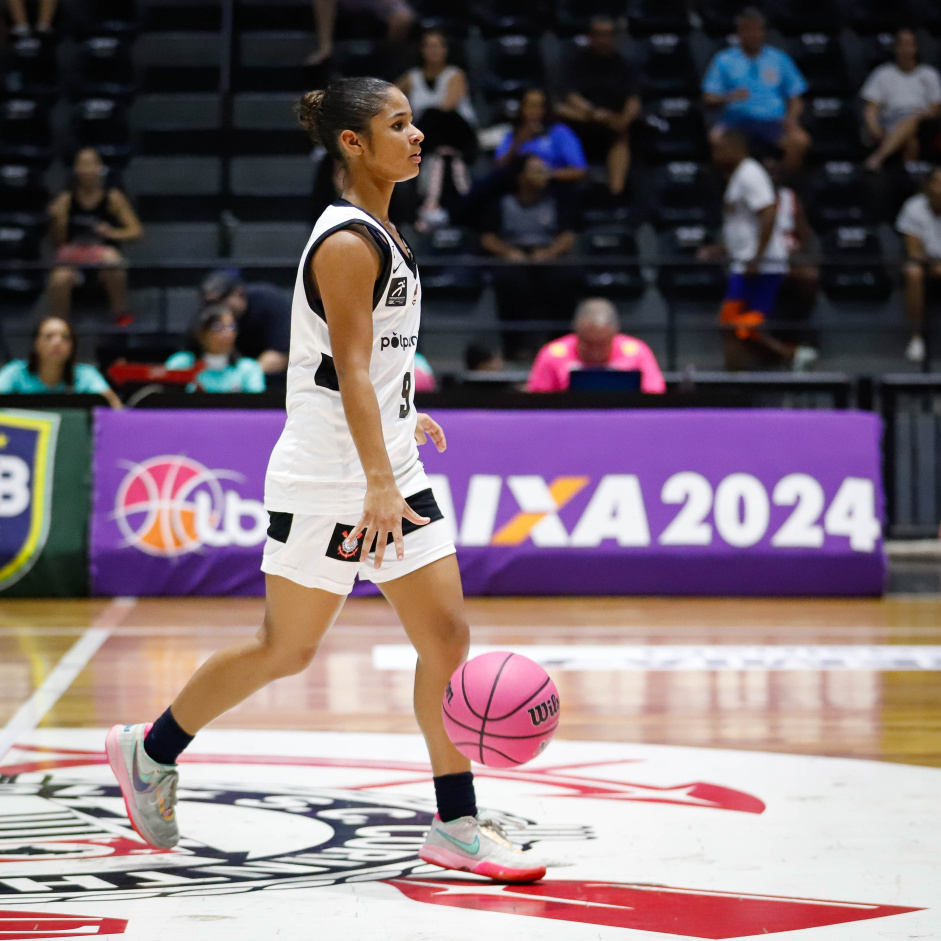 Joia do basquete feminino se despede do Corinthians e vai para os ...