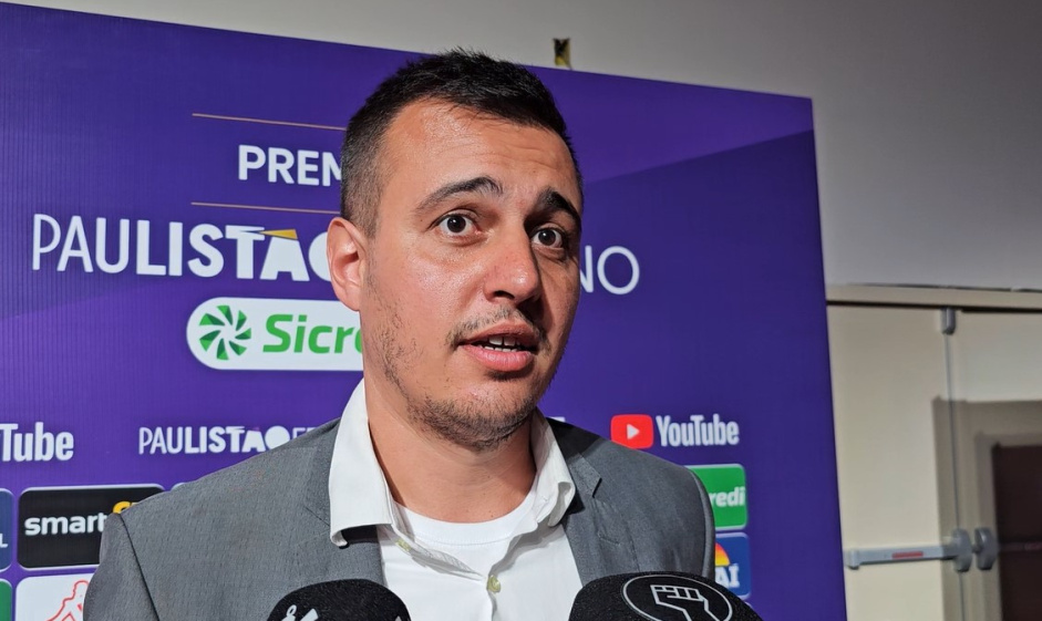 Lucas Piccinato mostra chateação com ausência de atletas do Corinthians ...