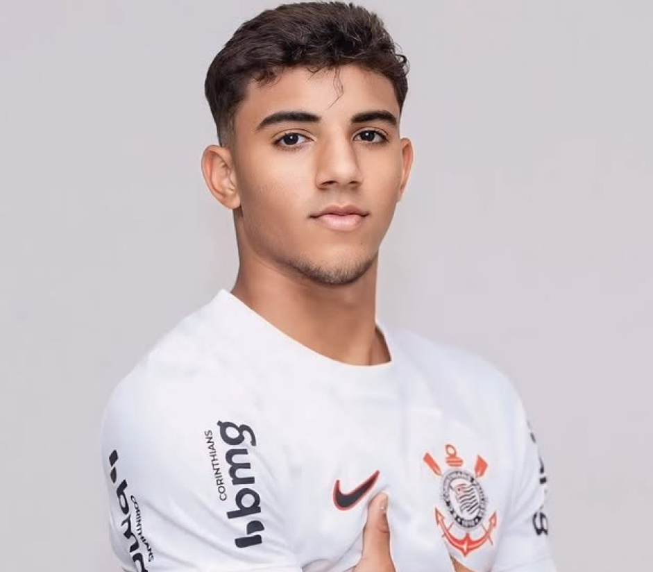 Nome surpresa e novo contrato: conheça Ruan Victor, zagueiro inscrito ...