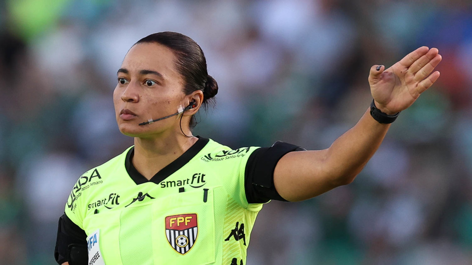 Corinthians reencontra árbitra que apitou polêmico jogo contra o Santos ...