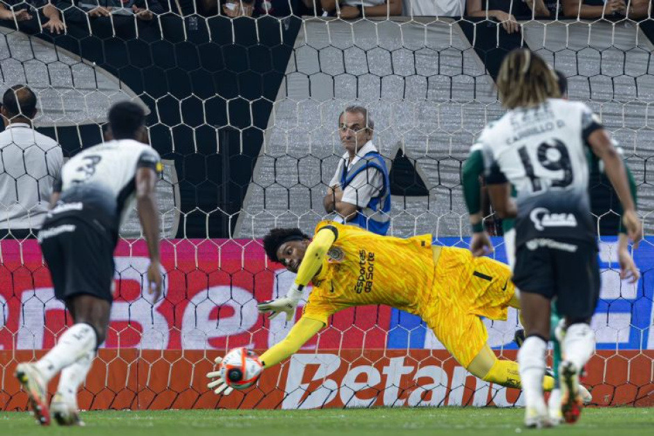 Hugo diz que Veiga foi o jogador 'que mais estudou' e ressalta intuição ...