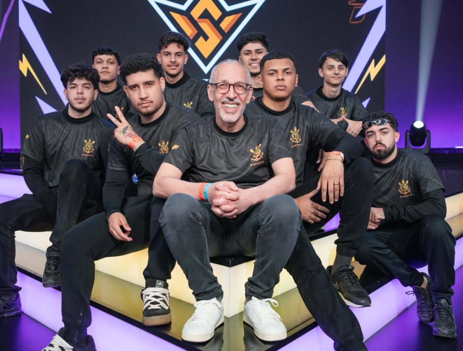 Corinthians encerra contrato com empresa responsável pelo time de e-Sports