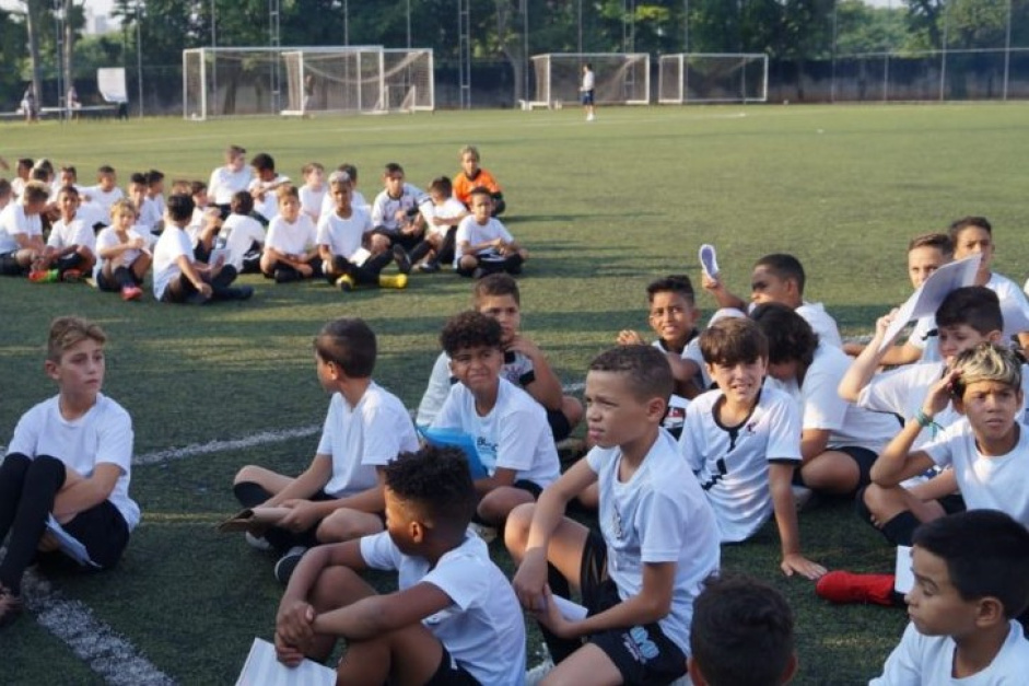 Corinthians anuncia novo circuito de peneiras no Parque São Jorge ...