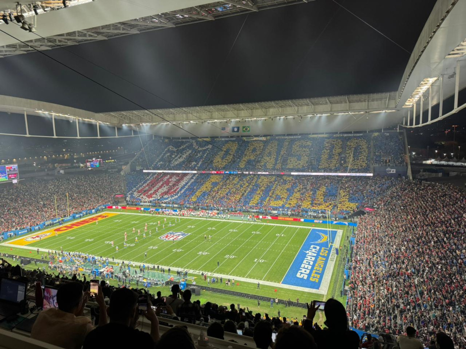 Veja imagens da partida entre Los Angeles Chargers e Kansas City Chiefs na Neo Química Arena