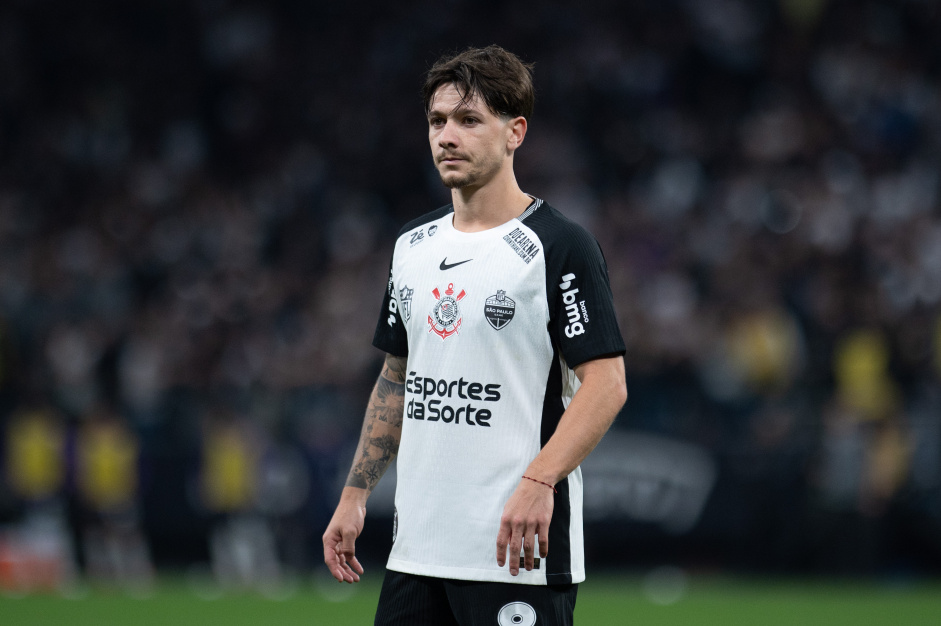 Quem deve ser o substituto de Rodrigo Garro no duelo contra o Sport? Vote na enquete!