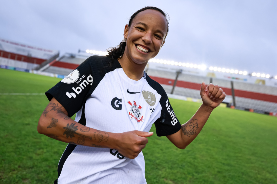 Meia é a jogadora mais efetiva do Corinthians na temporada; confira os números