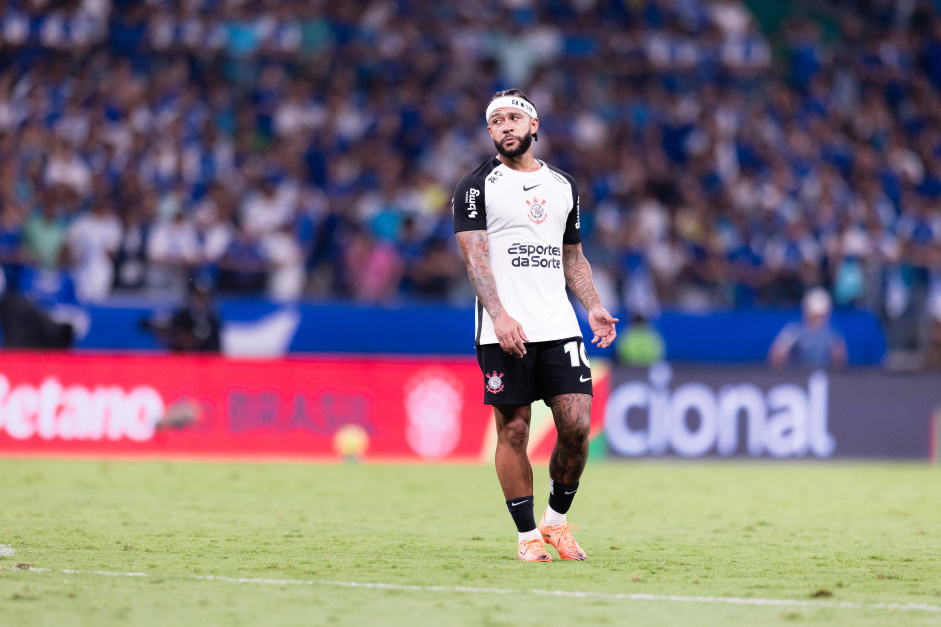 Memphis é eleito o craque do Corinthians em noite de altas avaliações ...