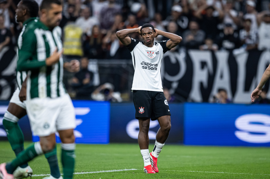Notas da torcida do Corinthians: Corinthians 0 x 2 Coritiba ...