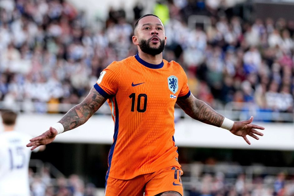 Memphis Depay é convocado pela Holanda e será o único representante do ...