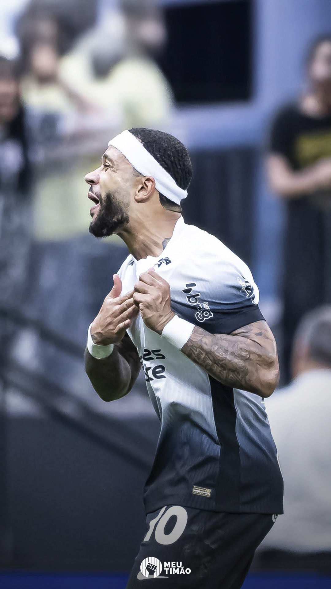 Fundo de tela do Corinthians: Memphis Depay comemorando gol pelo ...