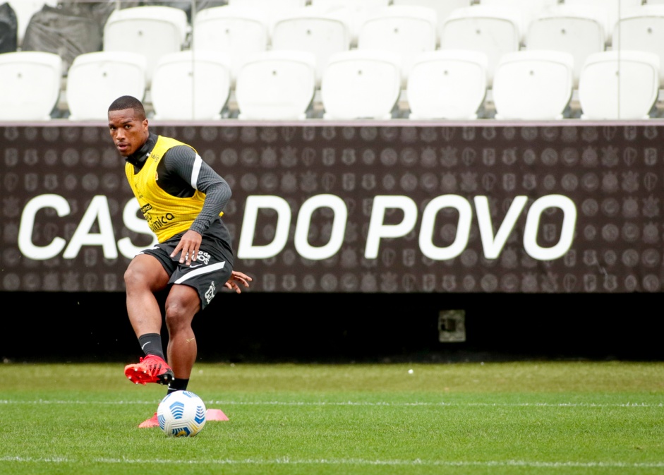 Xavier durante treino do Corinthians na Neo Química Arena