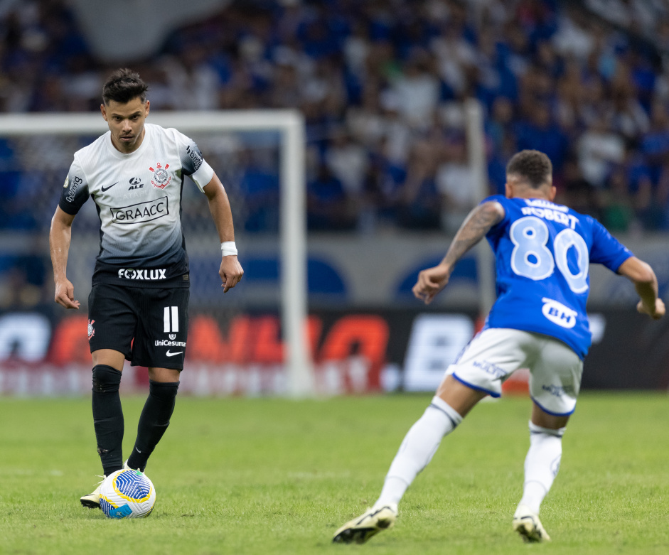 Romero diante o Cruzeiro