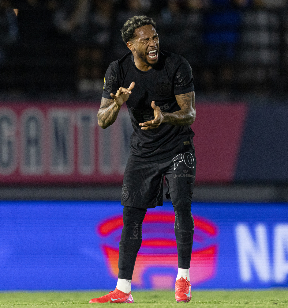 José Martínez durante jogo do Corinthians de estreia no ano