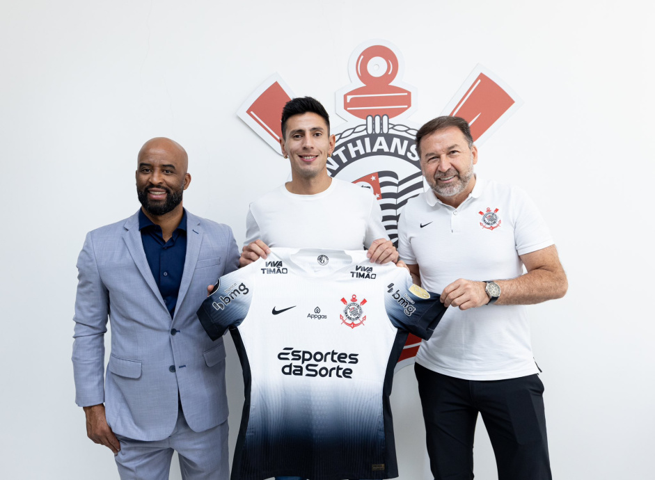 Campeão na Argentina e nove meses sem atuar: conheça Fabrizio Angileri ...