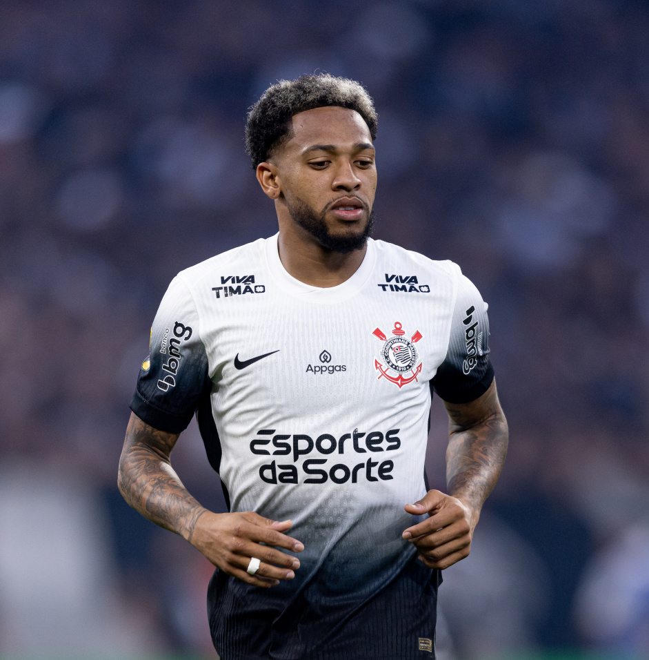 José Martínez foi titular na partida