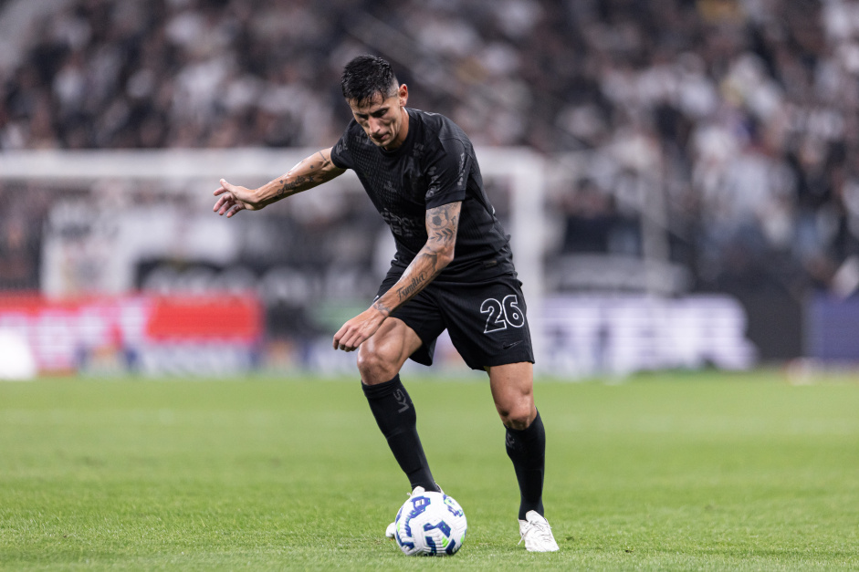 Fabrizio Angileri pelo Corinthians em Itaquera