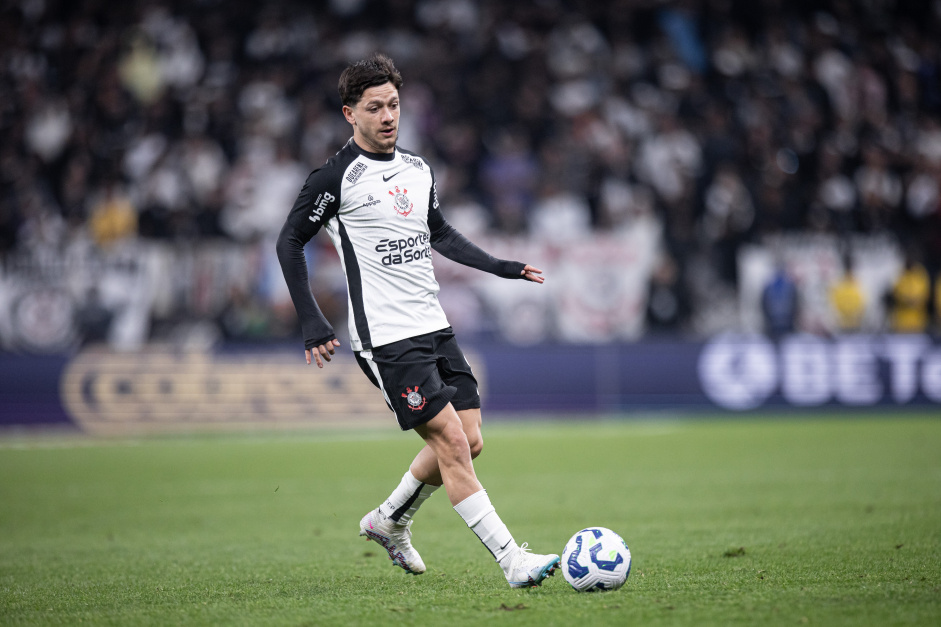 Rodrigo Garro em campo pelo Corinthians
