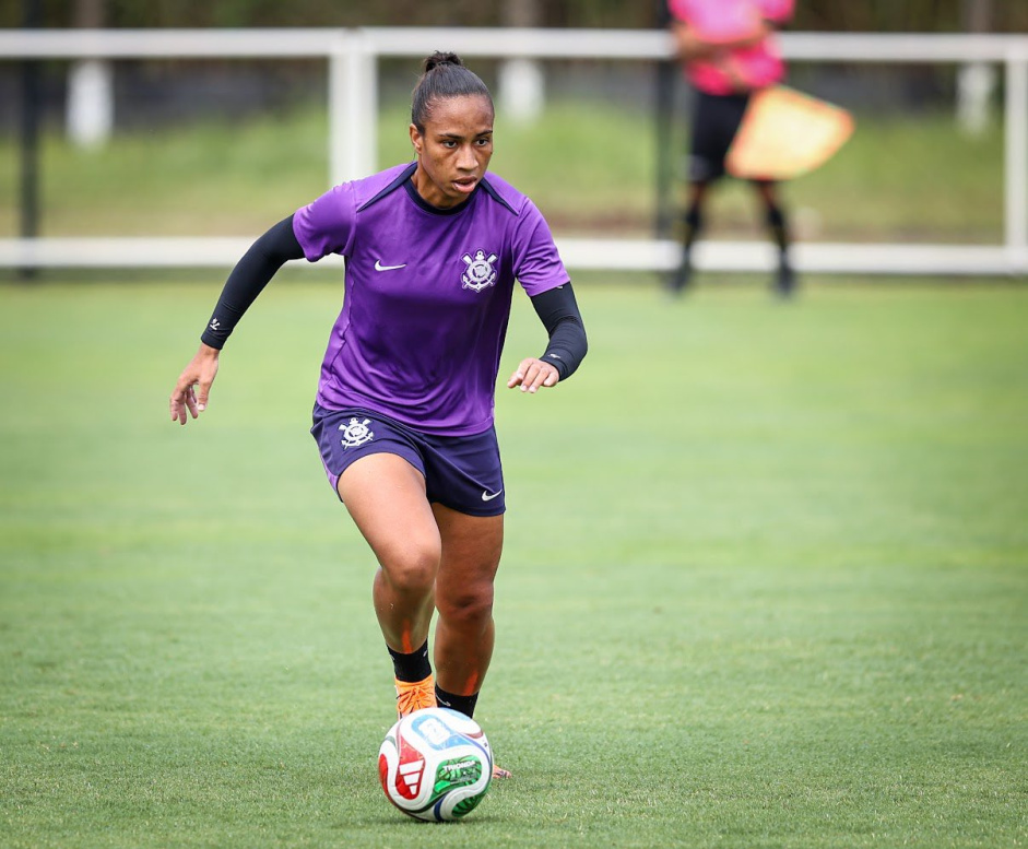Thais Ferreira durante preparação pelo Corinthians na pré-temporada